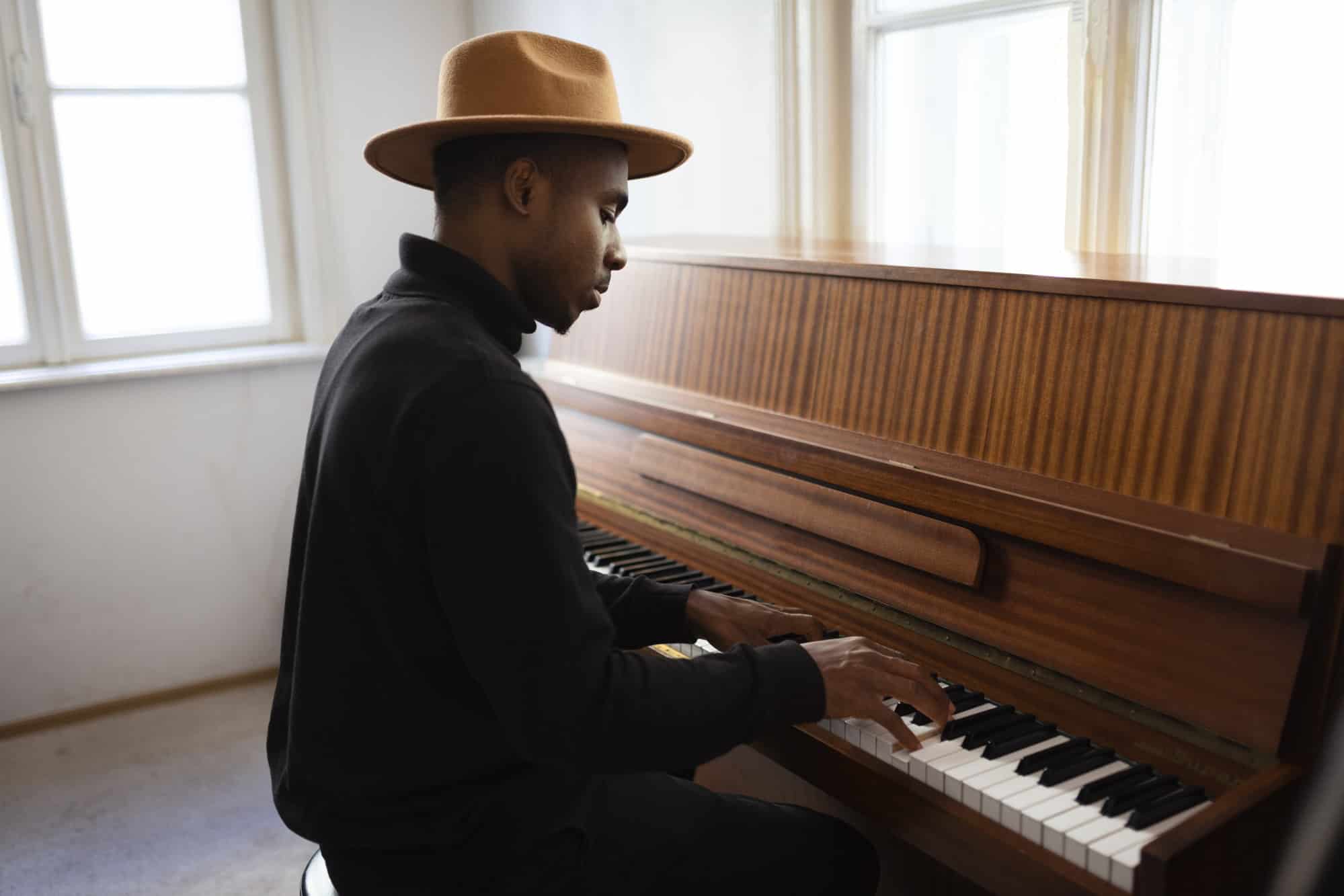 How to Move Pianos and Other Large Fragile Objects When Moving House